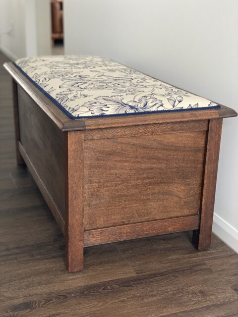 Refinishing a Silky Oak Blanket Box - I Restore Stuff